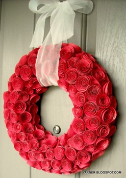 I'm a Yarner: Rose Wreath Tutorial
